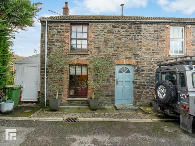 2 bedroom end of terrace house for sale
