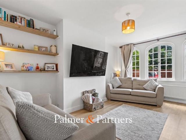 2 bedroom end of terrace house for sale