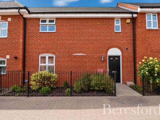 2 bedroom end of terrace house for sale