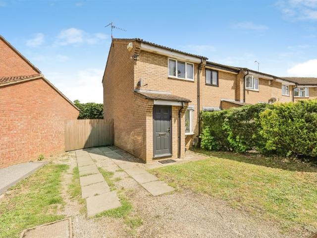 2 bedroom end of terrace house for sale