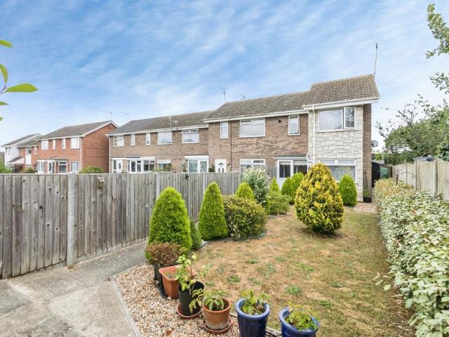 2 bedroom end of terrace house for sale