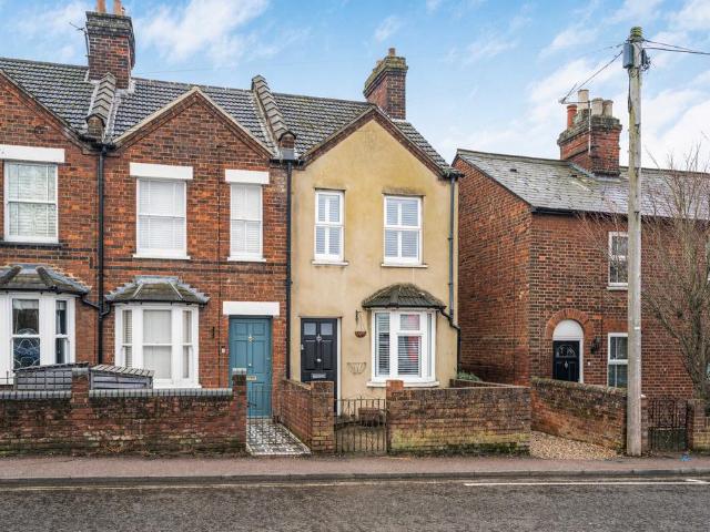 2 bedroom end of terrace house for sale