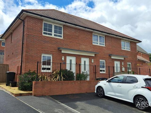 2 bedroom end of terrace house for sale