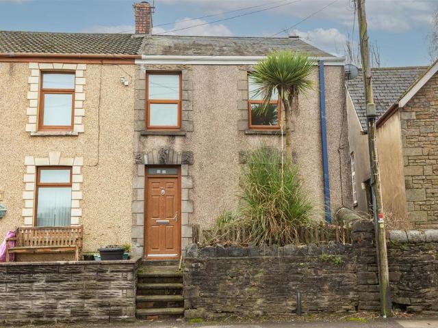 2 bedroom end of terrace house for sale