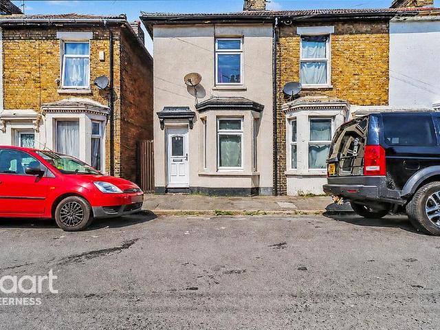2 bedroom end of terrace house for sale