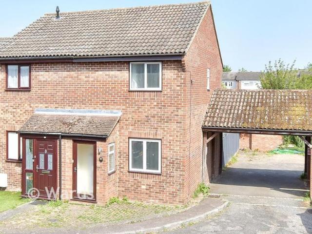 2 bedroom end of terrace house for sale