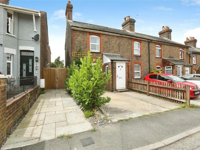 2 bedroom end of terrace house for sale