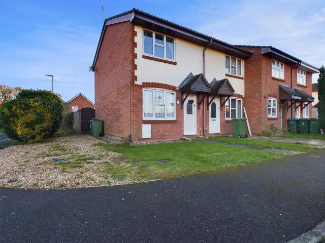 2 bedroom end of terrace house for sale