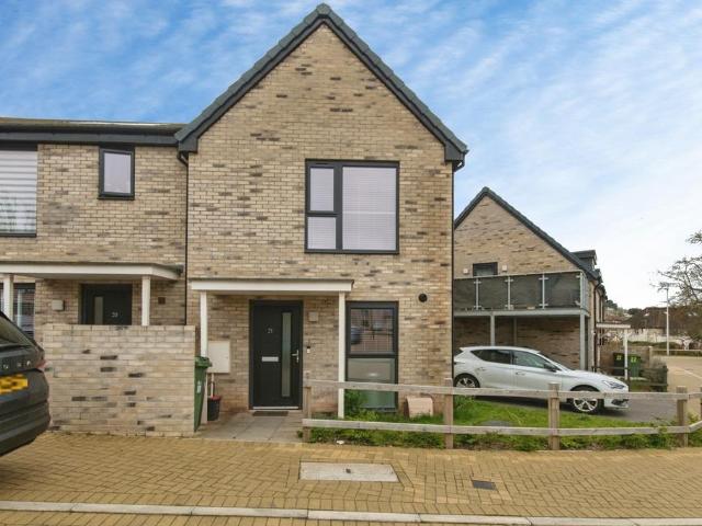 2 bedroom end of terrace house for sale