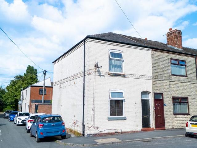 2 bedroom end of terrace house for sale