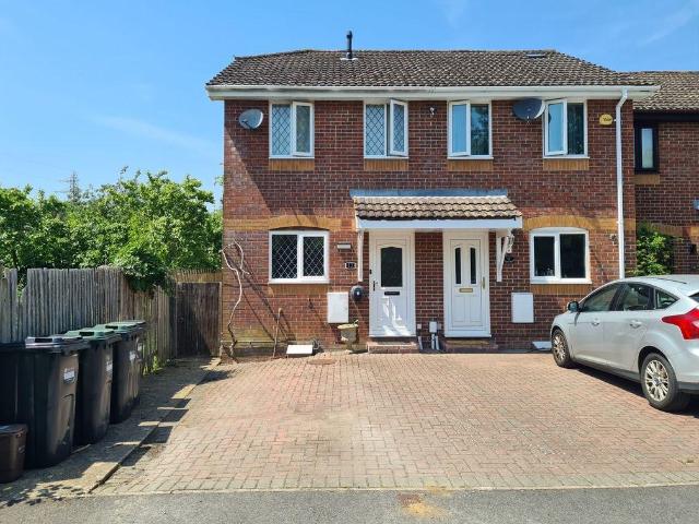 2 bedroom end of terrace house for sale