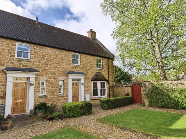 2 bedroom end of terrace house for sale