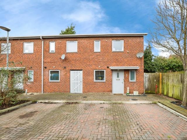 2 bedroom end of terrace house for sale