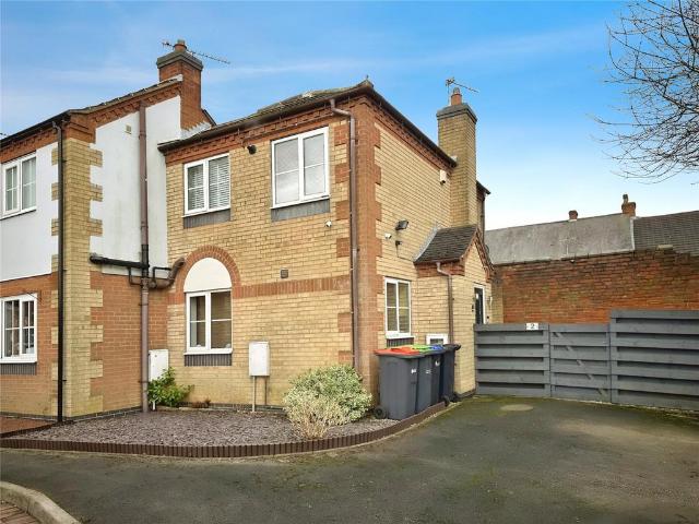 2 bedroom end of terrace house for sale