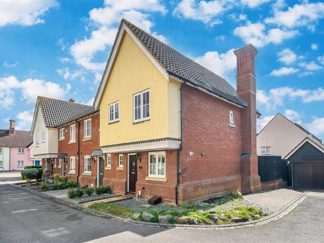 2 bedroom end of terrace house for sale