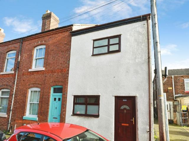 2 bedroom end of terrace house for sale