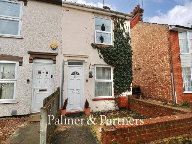 2 bedroom end of terrace house for sale