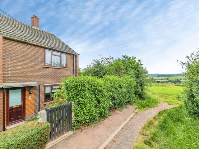 2 bedroom end of terrace house for sale