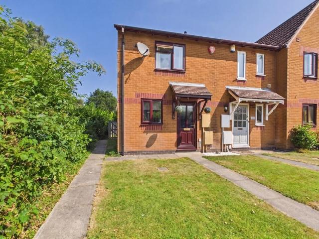 2 bedroom end of terrace house for sale
