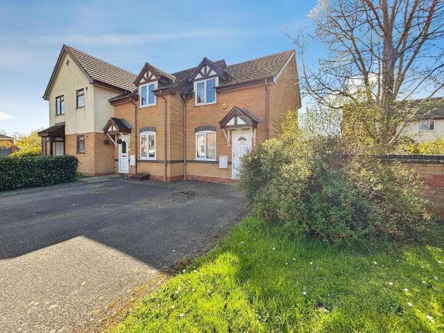 2 bedroom end of terrace house for sale