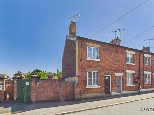 2 bedroom end of terrace house for sale