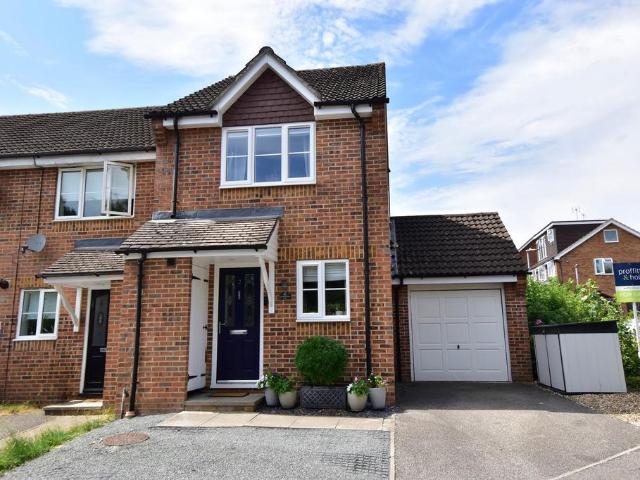 2 bedroom end of terrace house for sale