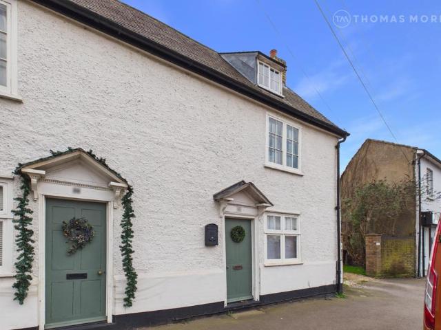 2 bedroom end of terrace house for sale