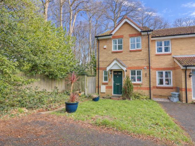 2 bedroom end of terrace house for sale