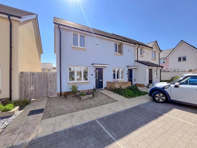 2 bedroom end of terrace house for sale