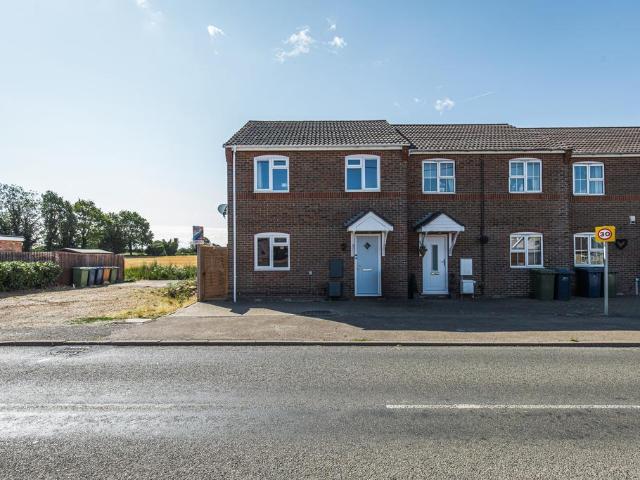 2 bedroom end of terrace house for sale