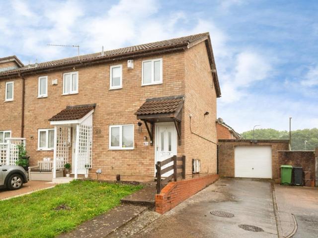 2 bedroom end of terrace house for sale