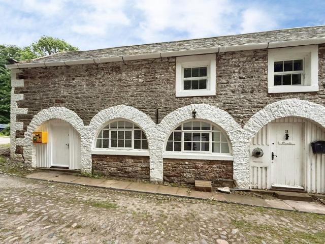 2 bedroom end of terrace house for sale