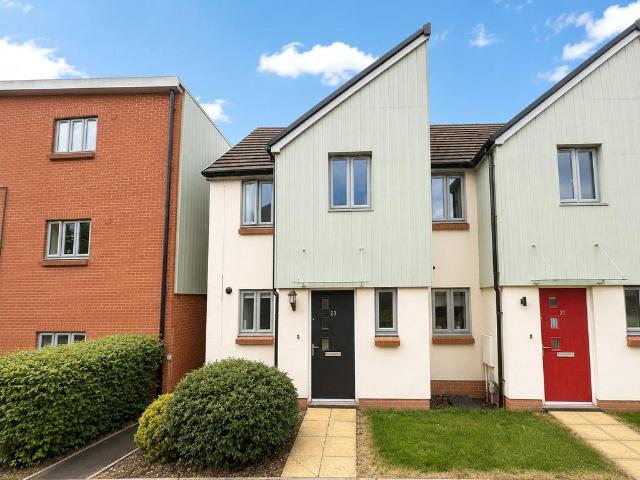 2 bedroom end of terrace house for sale