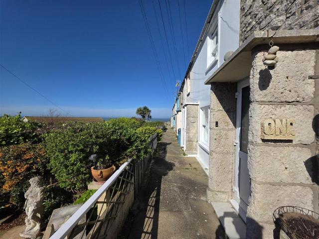 2 bedroom end of terrace house for sale