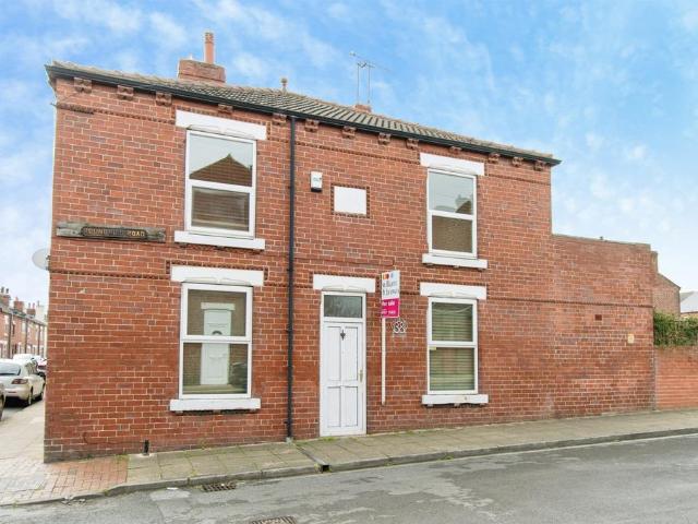 2 bedroom end of terrace house for sale