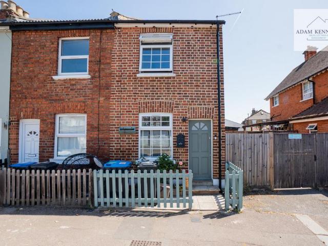 2 bedroom end of terrace house for sale