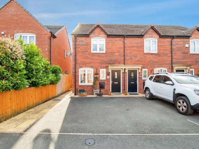 2 bedroom end of terrace house for sale