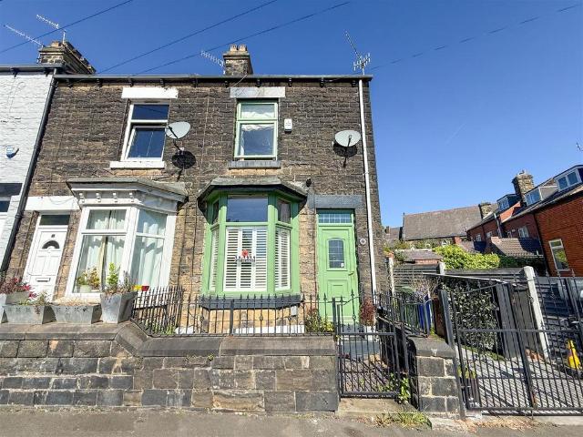2 bedroom end of terrace house for sale
