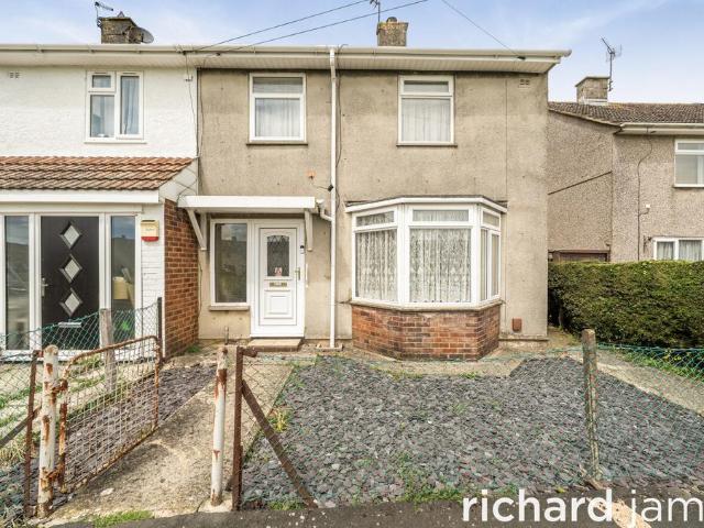 2 bedroom end of terrace house for sale
