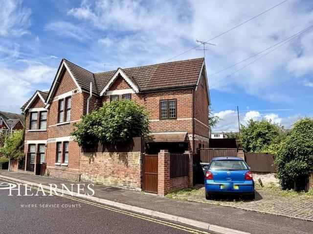 2 bedroom end of terrace house for sale