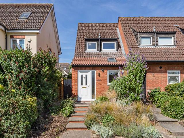 2 bedroom end of terrace house for sale