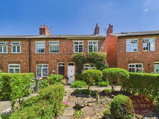 2 bedroom end of terrace house for sale