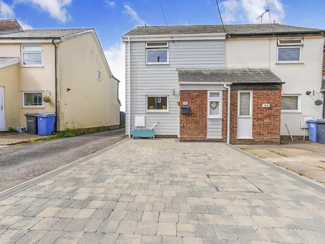 2 bedroom end of terrace house for sale