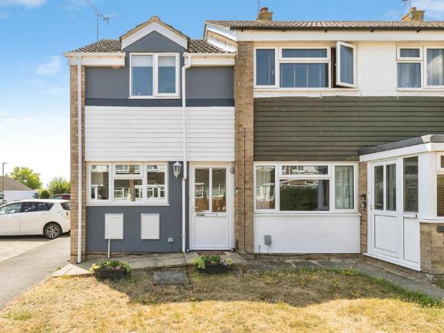 2 bedroom end of terrace house for sale