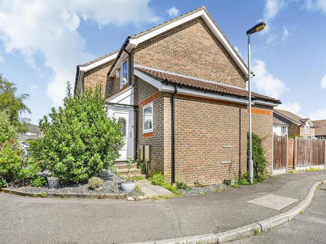 2 bedroom end of terrace house for sale