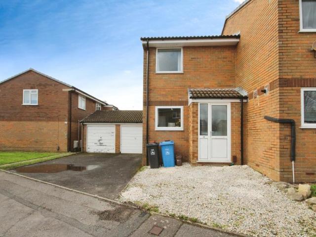 2 bedroom end of terrace house for sale