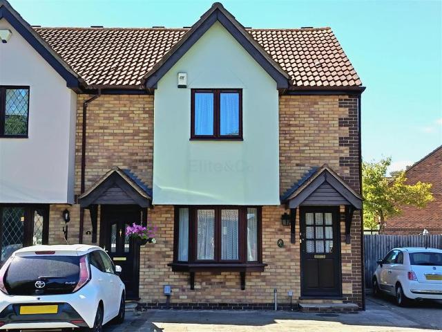 2 bedroom end of terrace house for sale