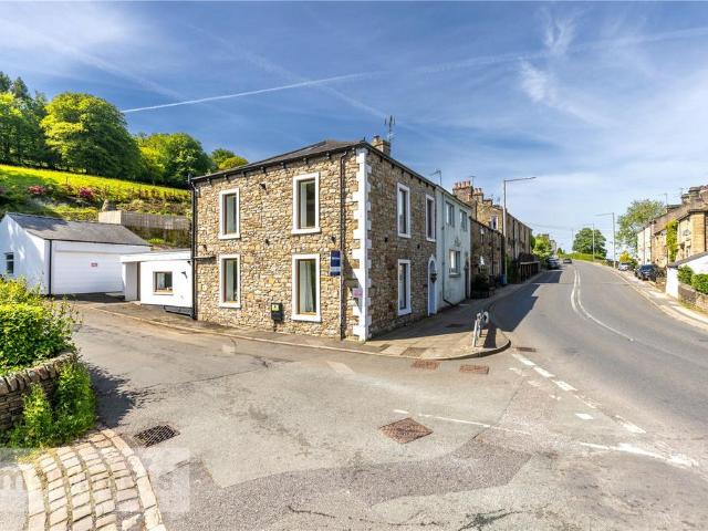 2 bedroom end of terrace house for sale