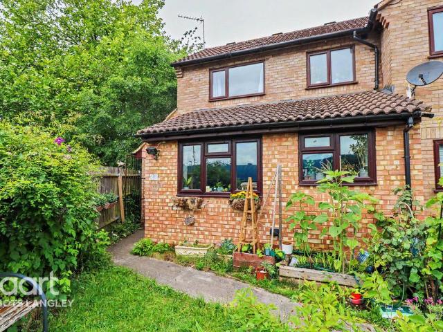 2 bedroom end of terrace house for sale