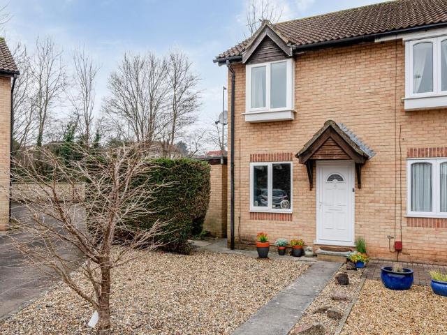 2 bedroom end of terrace house for sale
